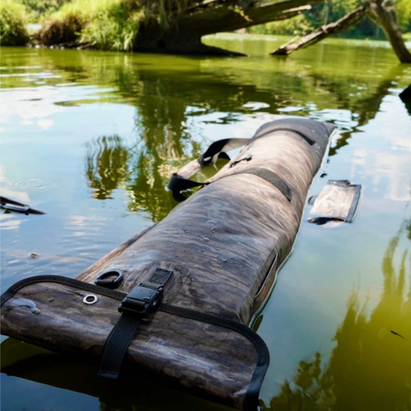 Waterproof Floating Shotgun Bag For Hunters With Magnetic Lock Auto ...